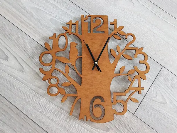 Ceas decorativ Copac, Folina, decorațiune din lemn lăcuit, dimensiune ...